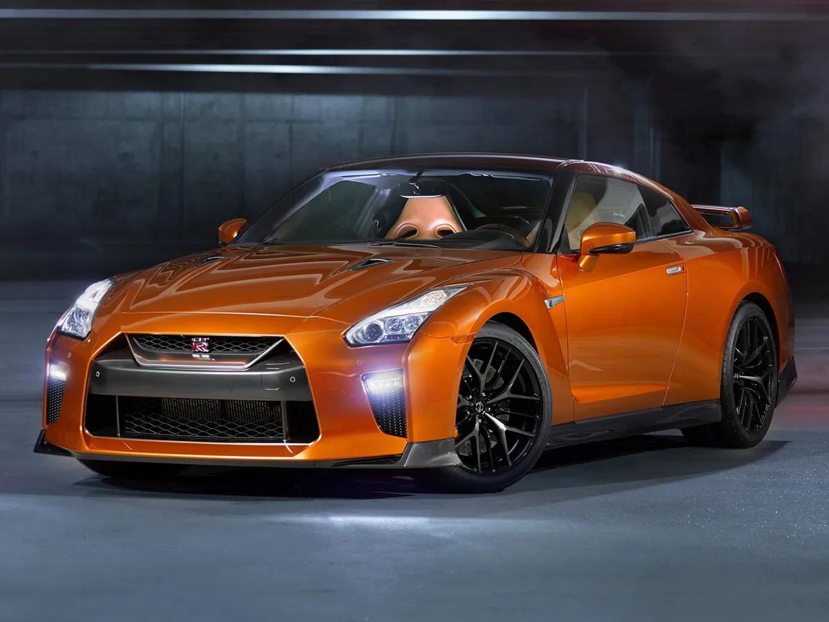 Comparativa Nissan Gt-r Vs Ferrari 458: Superdeportivos De Alto ...