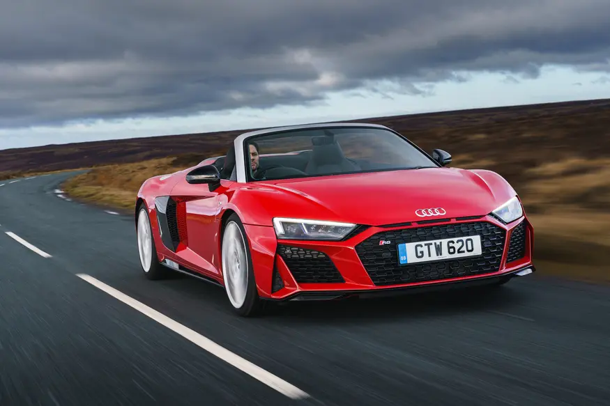 Comparativa Ferrari California Vs Audi R8 Spyder: Emoción Y Lujo ...