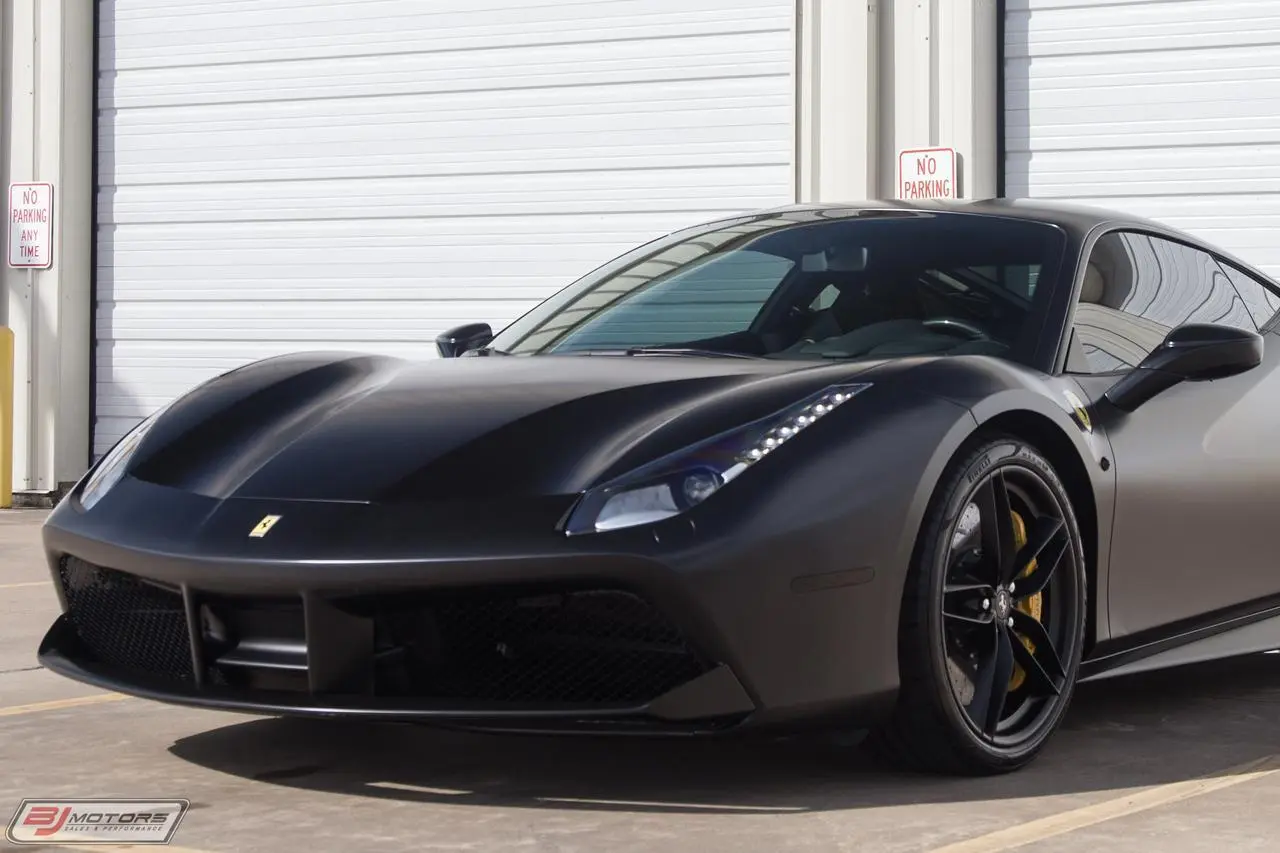 El Precio De Un Ferrari Negro Mate | Ferrari Club
